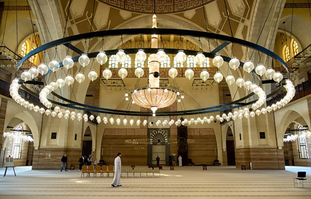 Touring the Al Fateh Mosque in Manama Bahrain