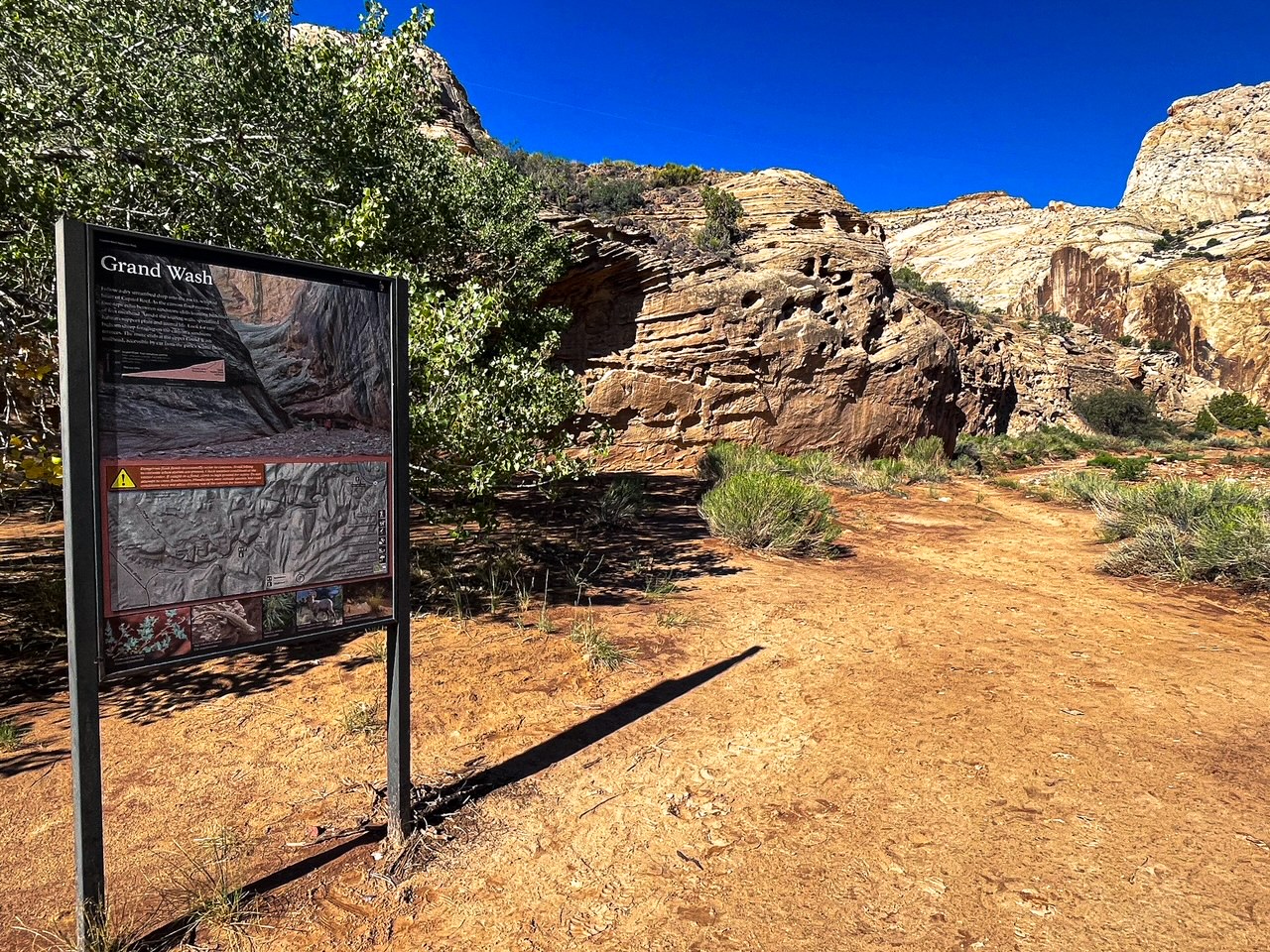 How to Hike the Grand Wash Trail - Capitol Reef National Park
