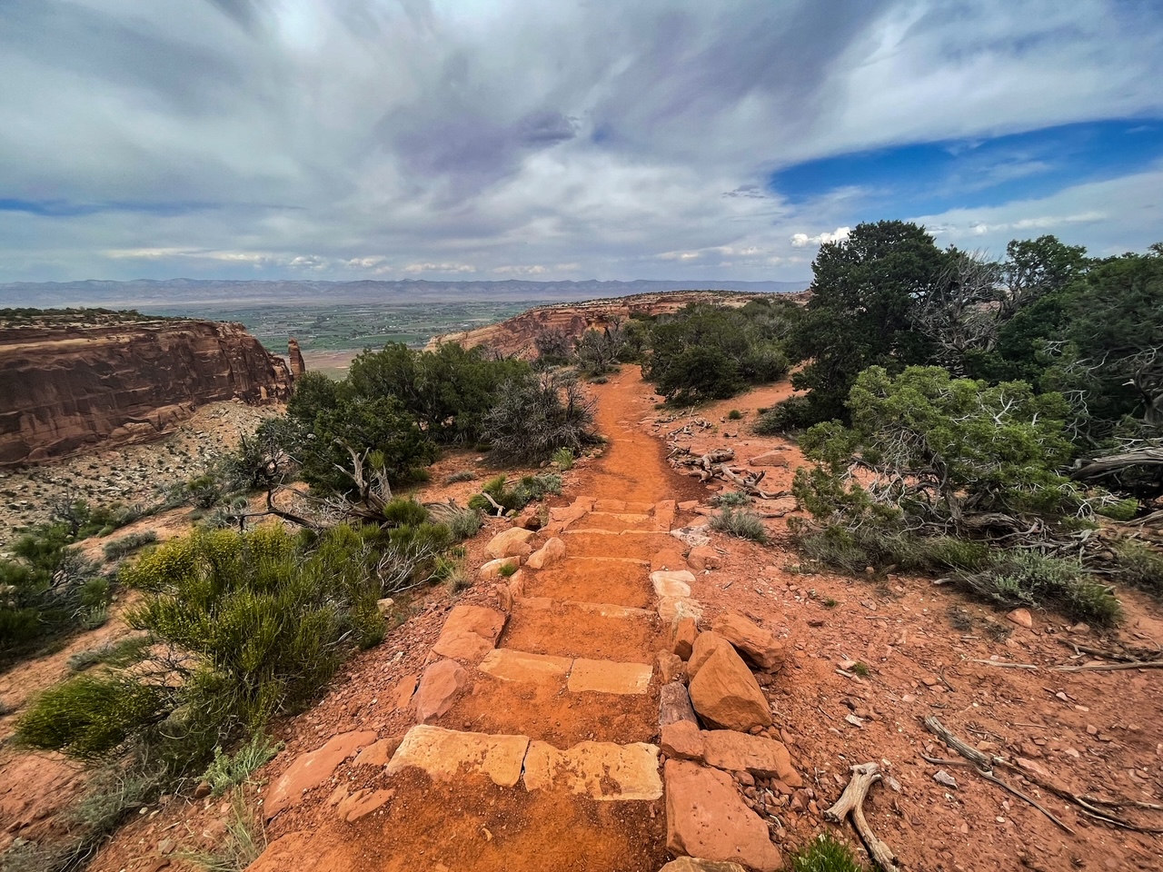 Otto's Trail Hike - Colorado National Monument