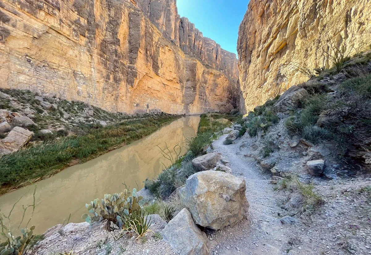 Guide to Santa Elena Canyon Trail - Big Bend NP