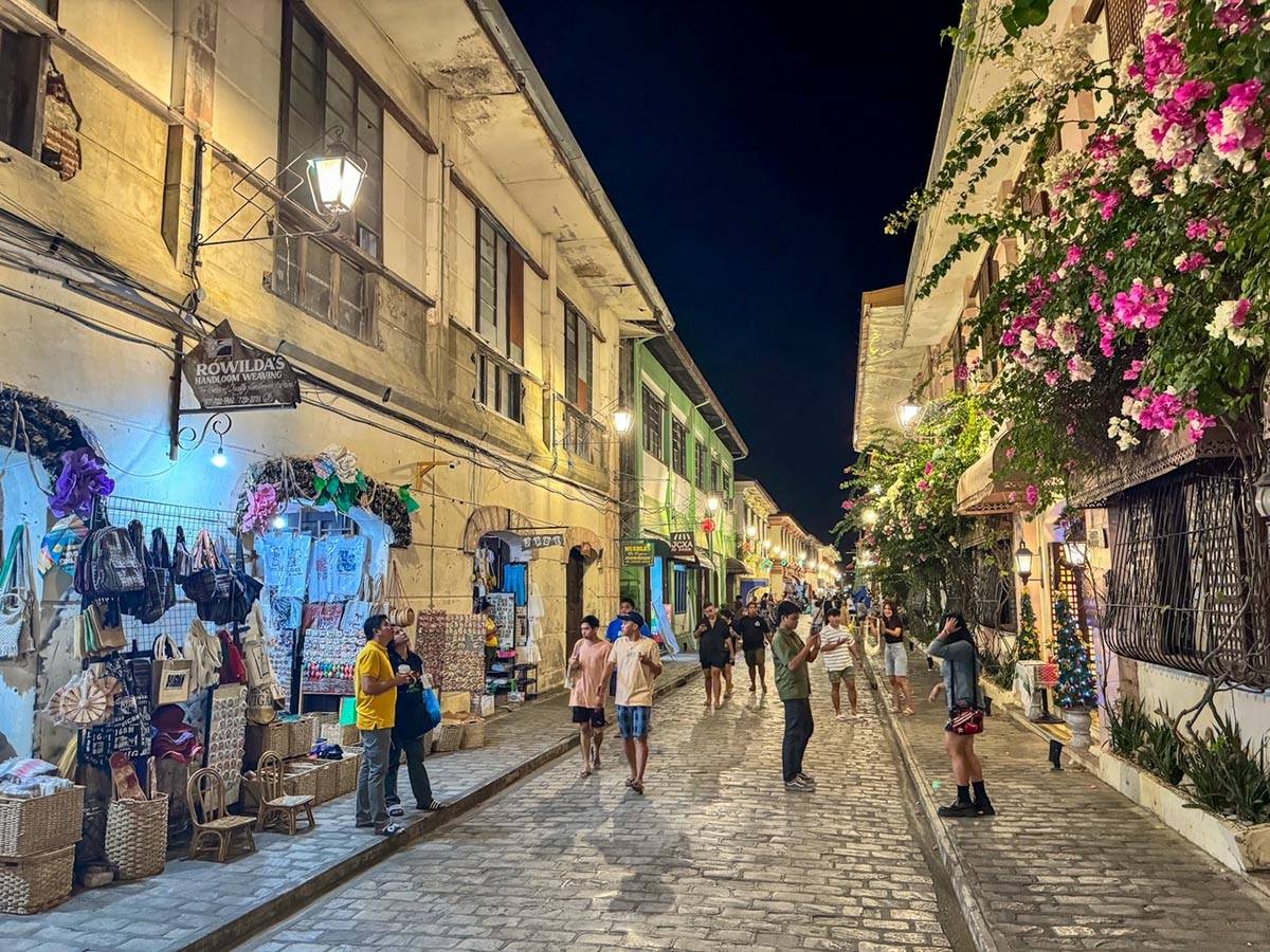 14 Must See Tourist Spots in Vigan City [2025] - Philippines